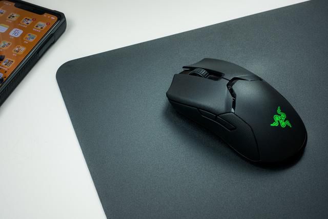 光學微動的電競遊戲無限鼠標：雷蛇毒蝰終極版鼠標 體驗評測 – PCNow